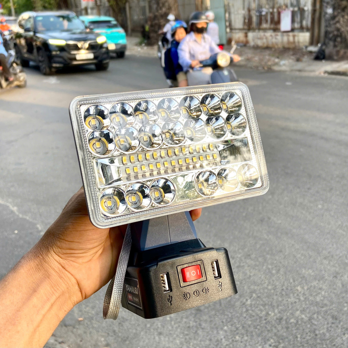 Đèn led siêu sáng Yamasu YMS-MD10 – 48W dùng chân pin M21 (CHƯA kèm pin ...